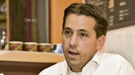 Στα «μυστικα» της λεξης φιλοτιμο «μυει» ο Andreas Deffner τους Γερμανους